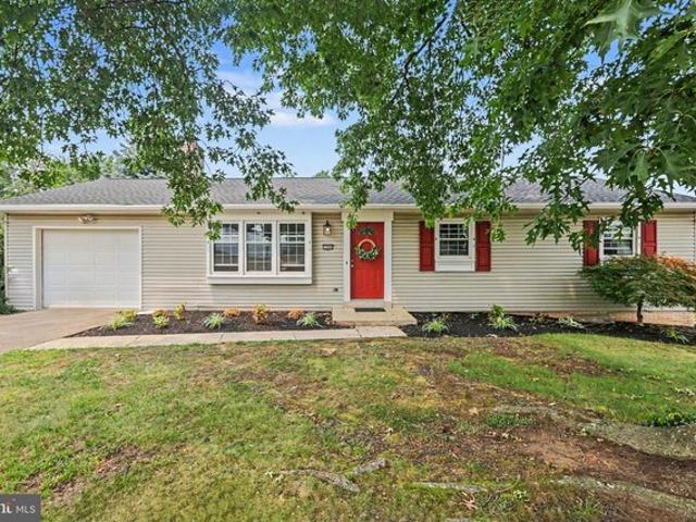 7240 Audubon Dr, Harrisburg, PA 17111