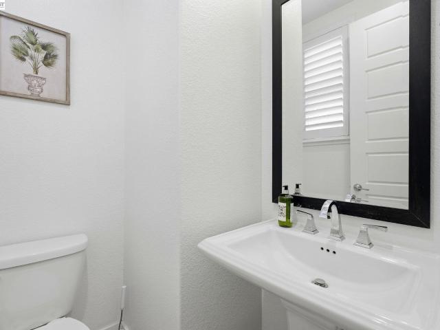 7240 Carneros Ln, Dublin, CA 94568 | MLS #41139