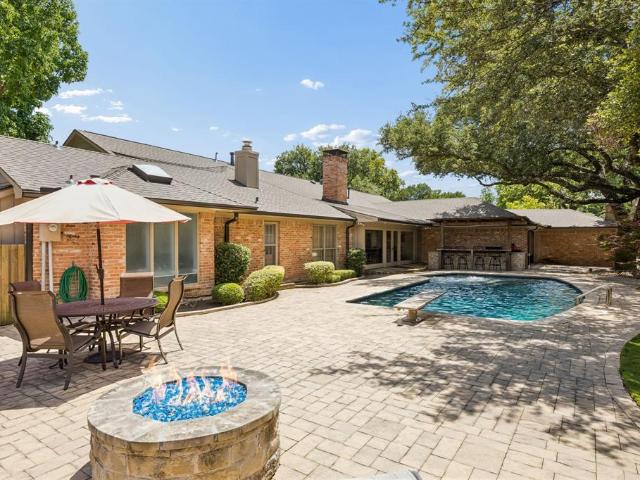 7241 Cliffbrook Drive