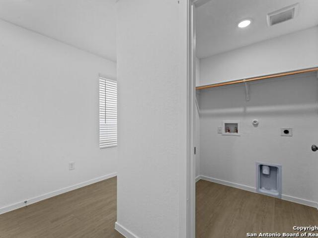7242 Brownleaf Dr