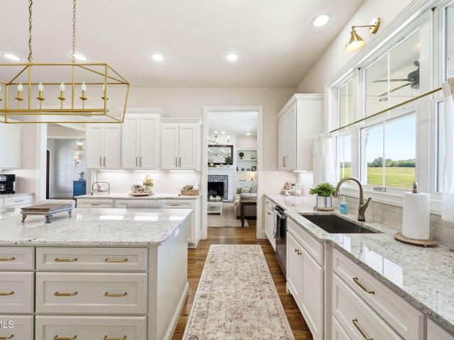 7242 Wolfe Ridge Court