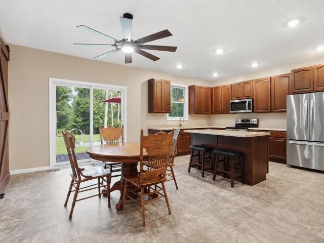 7243 N Red Hill Road