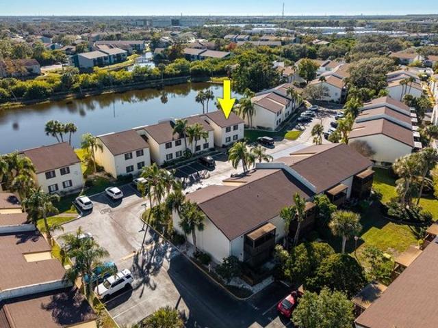 724 115th Ave N Apt 2202, Saint Petersburg, FL 33716