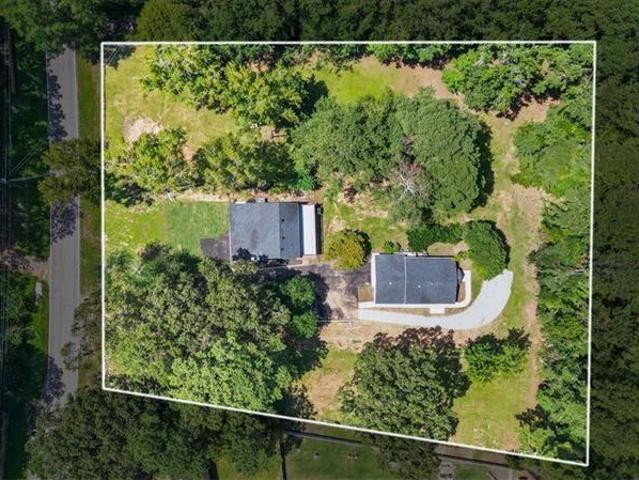 724 Cowan Road SE