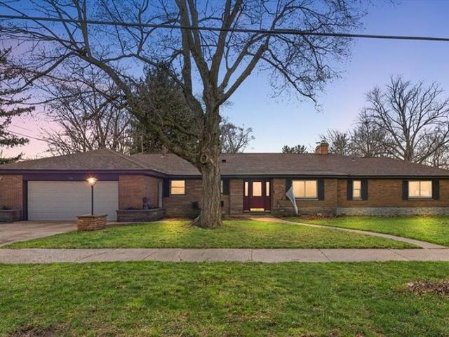 724 Columbia Ave, Holland, MI 49423