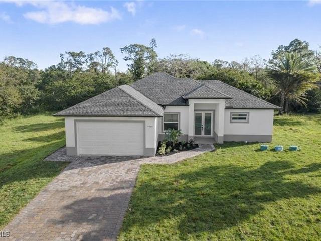 724 Calumet St E, Lehigh Acres, FL 33974