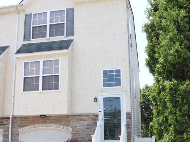 724 Cedar Lane