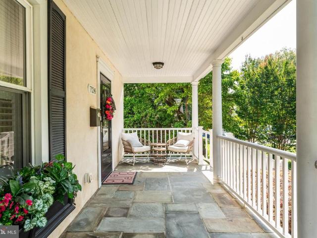 724 Ashurst Road