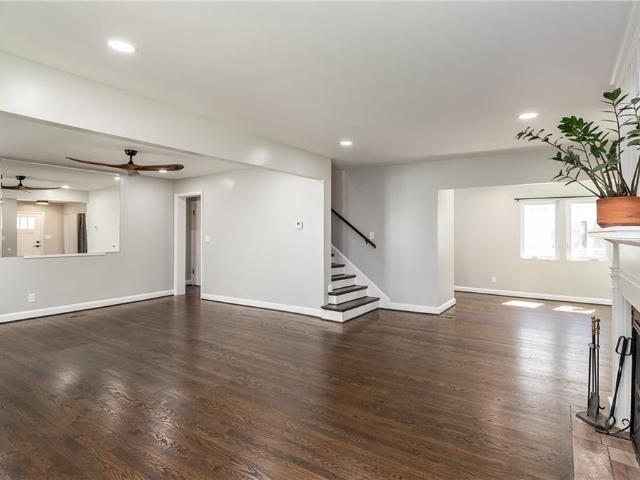 724 E 72nd Street