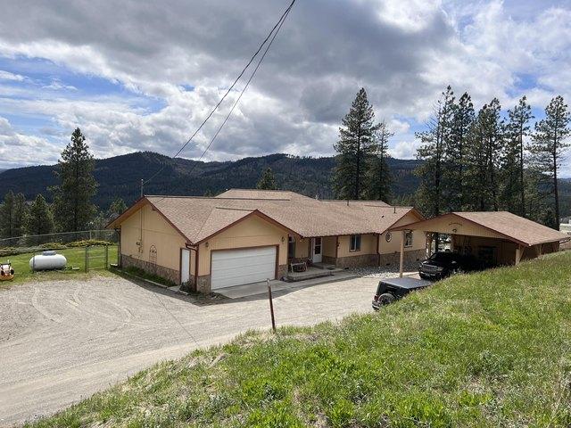 724 E Delaware Ave, Republic, WA 99166