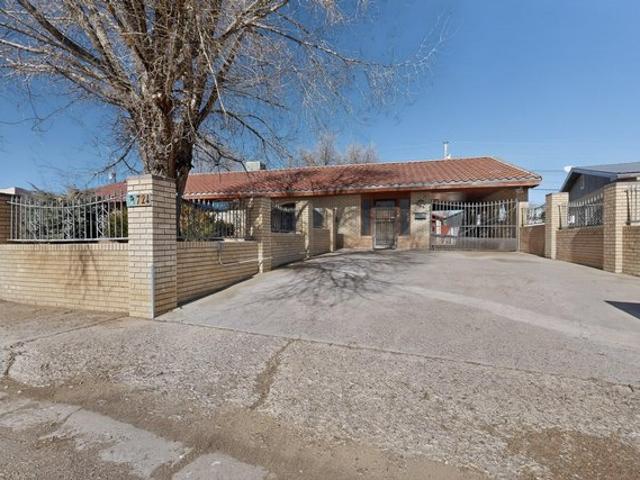 724 Elko Ave, Grants, NM 87020