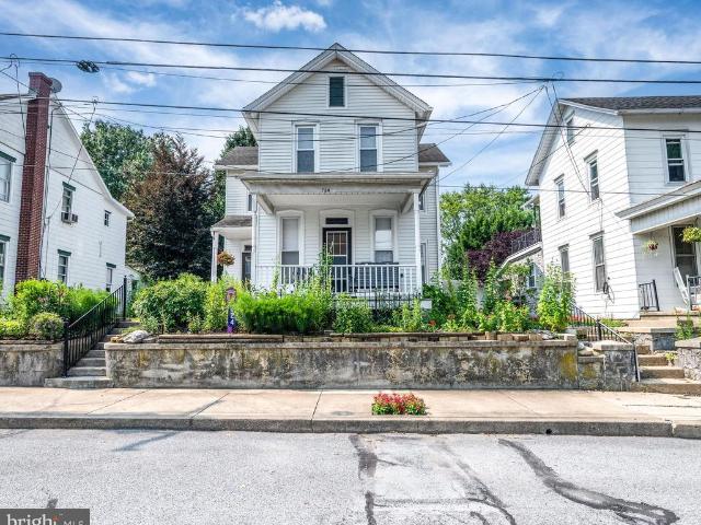 724 Fulton Street
