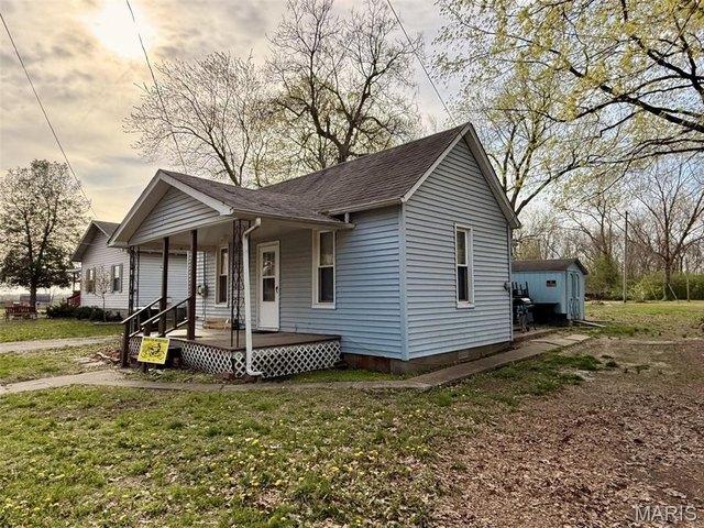 724 Oak St, Coulterville, IL 62237