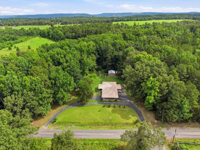 724 Lone Pine Rd. S