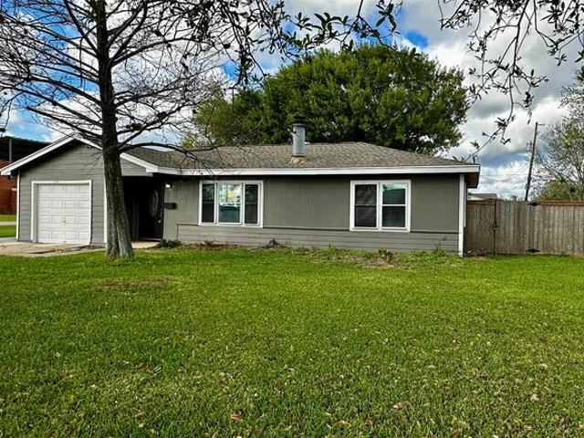 724 N Avenue F, Freeport, TX 77541