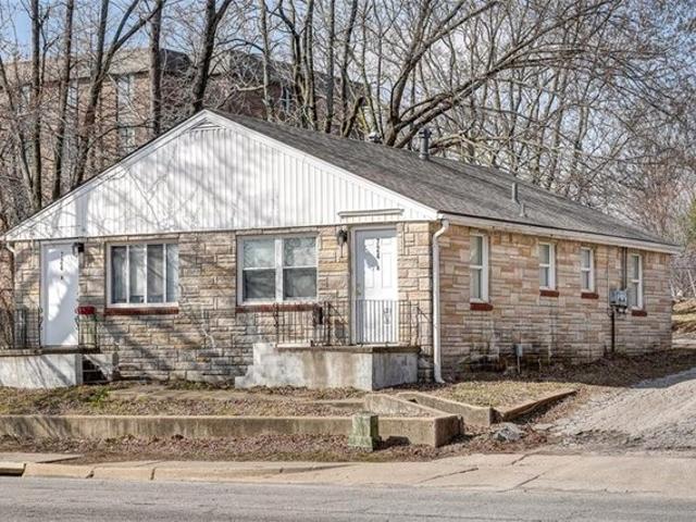 724 N Noland Rd, Independence, MO 64050