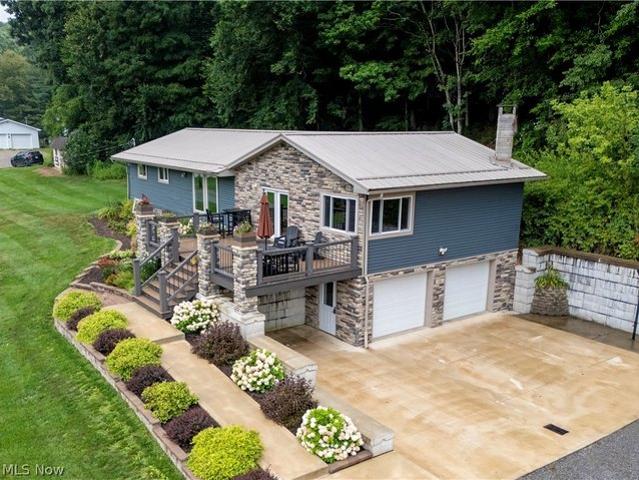 724 Nashville Rd, Glenmont, OH 44628