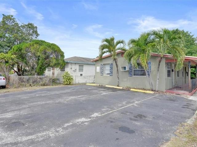 724 NW 6th St, Hallandale Beach, FL 33009