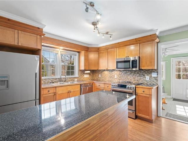 724 S Sunset Drive