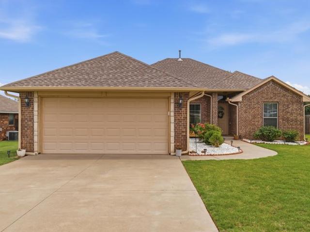 724 Seiling St, Alva, OK 73717