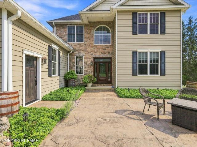 724 Silver Fox Lane