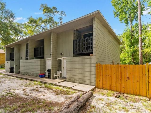 724 SW 68th Ter, Gainesville, FL 32607