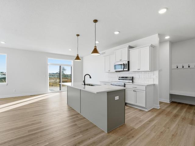 724 Plainside Avenue