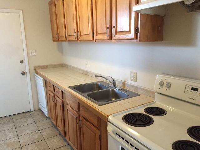 724 River St 3 Bedroom Apartment for Rent at 724 River St, Hampton, VA 23669 Pasture Point