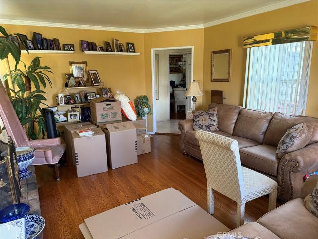 724 W 109th Pl, Los Angeles, CA 90044 | MLS #SR26048