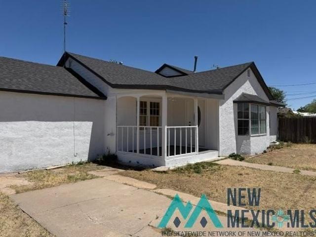 724 W 14th St, Portales, NM 88130