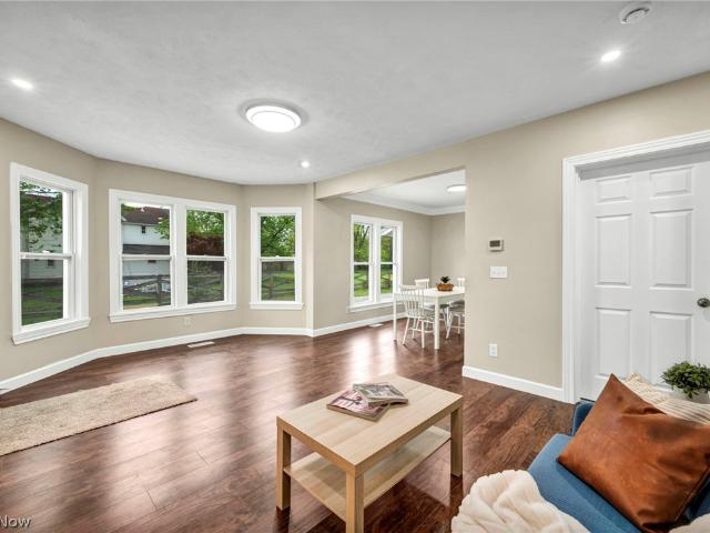 724 W 33rd Street