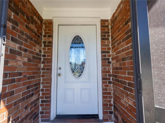 724 Tradewinds Dr, Brandon, FL 33511 | MLS #TB8364 | Compass