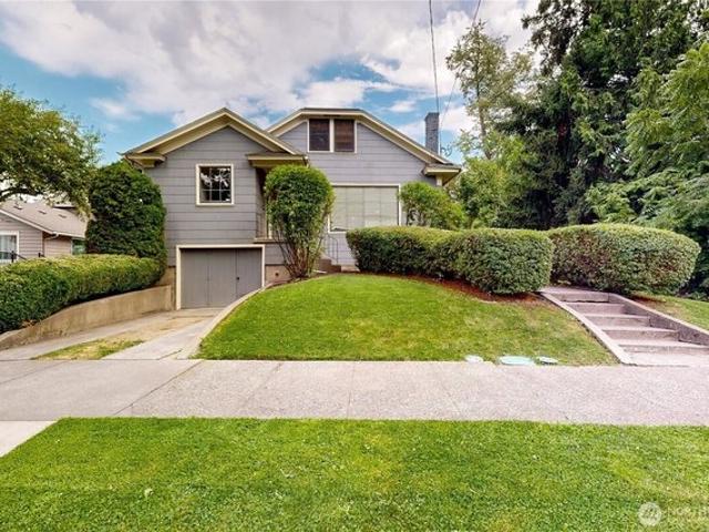 724 Valencia St, Walla, WA 99362