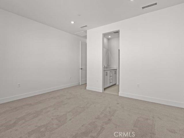 7255 Aura Cir, Huntington Beach, CA 92647 | MLS #OC26100
