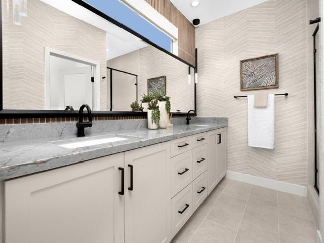 7255 Pointbreak Dr, Huntington Beach, CA 92647