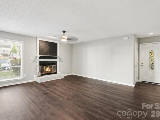 7255 Winery Lane