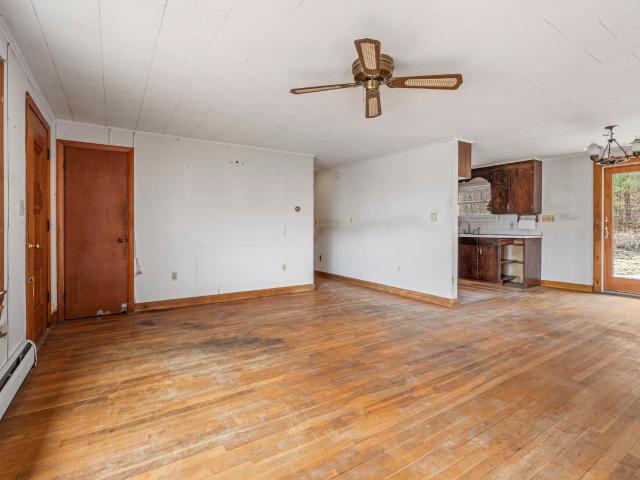 7256 Oak Hill Road