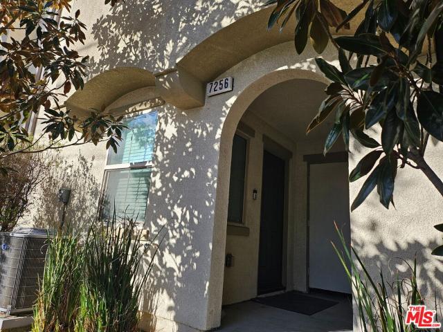 7256 Cherry Ln, Van Nuys, CA 91405 | MLS #26673