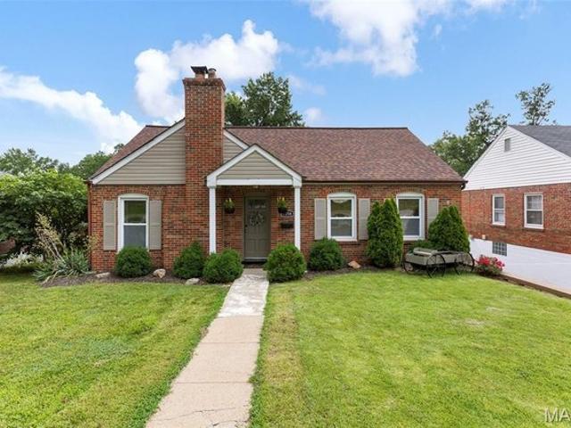 7258 Mackenzie Rd, Affton, MO 63123