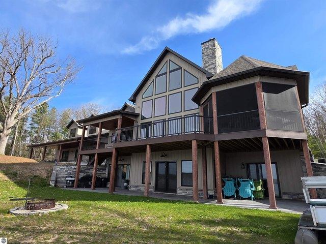 7258 Wild Cherry Ln, Hale, MI 48739