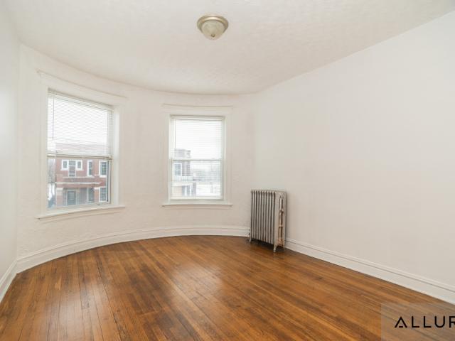7250 S Yale Avenue # 3S