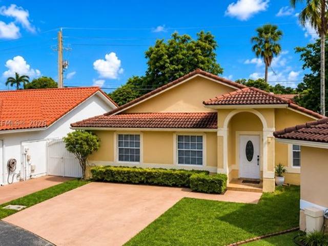 7251 SW 113th Court Cir, Miami, FL 33173