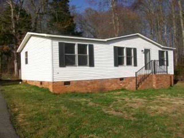 $725 / 3br Doublewide $350 Off March Lucia/ N. Charlotte map