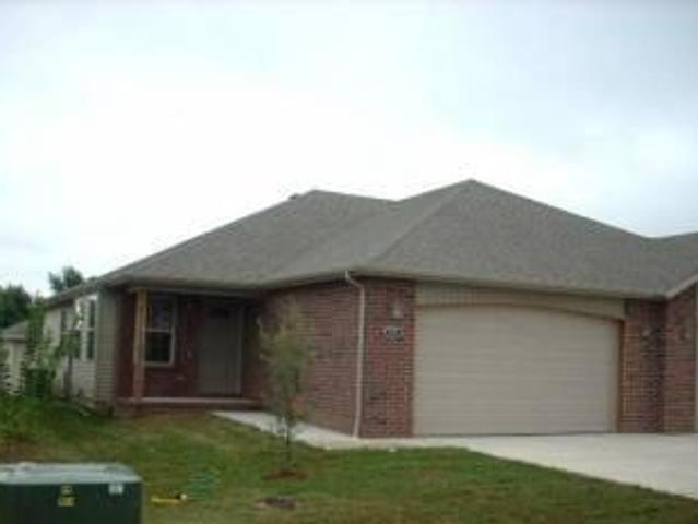 $725 / 3br HARDWOOD FLOORS OPEN FLOOR PLAN AVAILABLE 6 1 184 NICHOLAS REPUBLIC