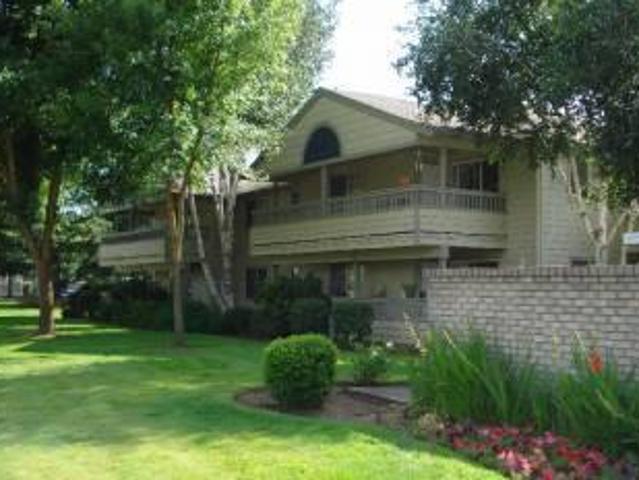 $725 / 2br 1027ft² 1201 Progress Estates Apts 2bdrm *CPM* Medford