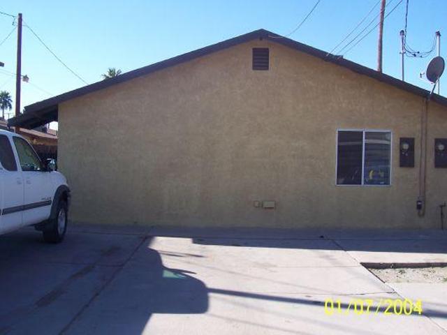 $725 / 2br 2 RECAMARAS APARTAMENTO CALEXICO, CA. map