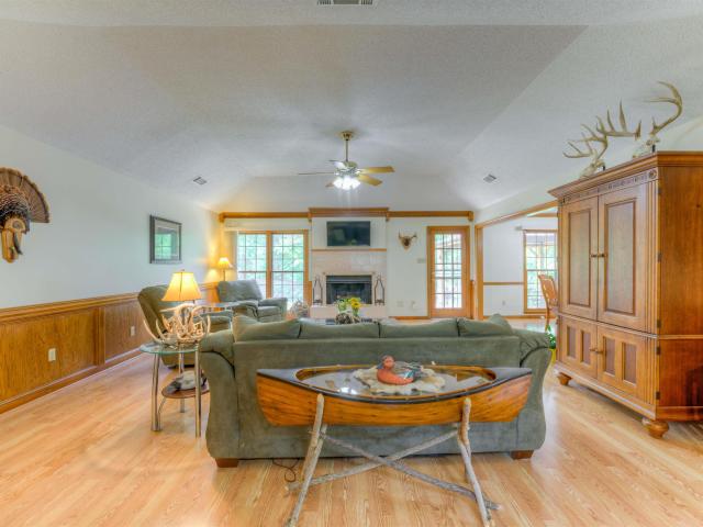 725 Cedar Brake Dr, Memphis, TN 38018 | MLS #10220 | Compass