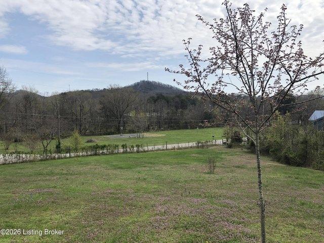 725 Church St, Lebanon Junction, KY 40150