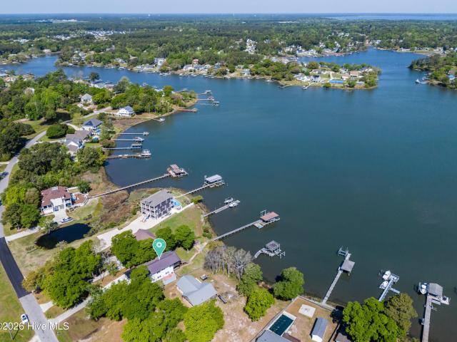 725 Chadwick Shores Drive