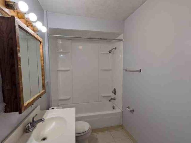 725 Chartiers Street 1 Bedroom Apartment for Rent at 725 Chartiers Street, Bridgeville, PA 15017